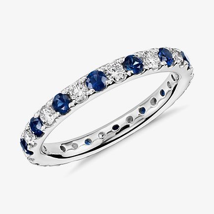 Pavé Set and Pavé Diamond Jewelry | Blue Nile